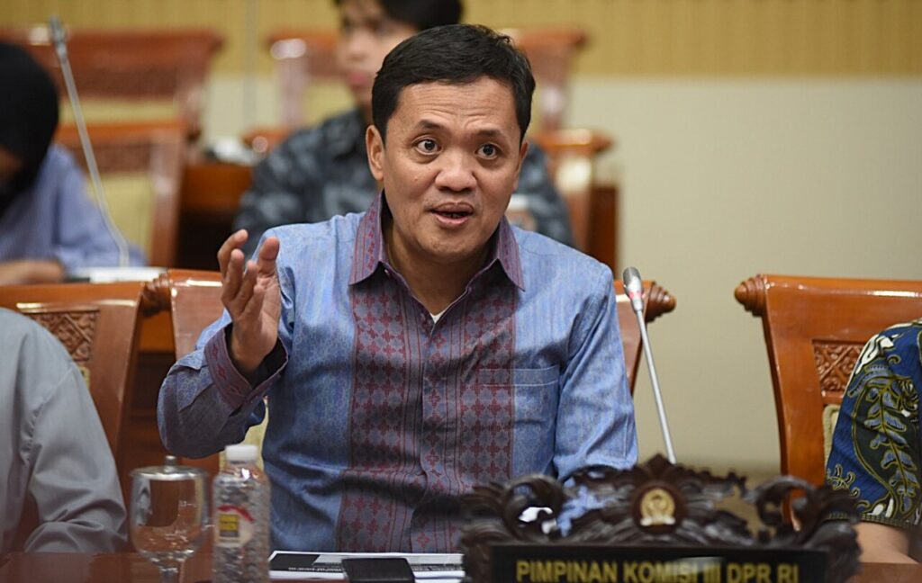 Ketua Komisi III Sampaikan Catatan Akhir Tahun Kinerja 2024 - FRAKSI ...