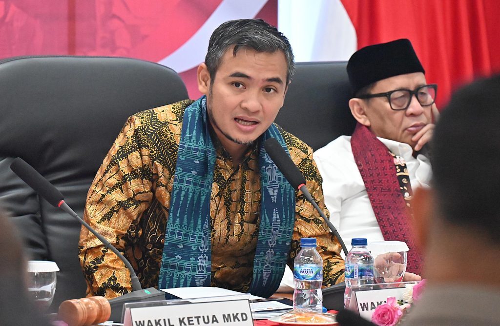 Imron Amin Meminta KPI Tindak Tegas Penayangan Program Xpose Uncensored ...